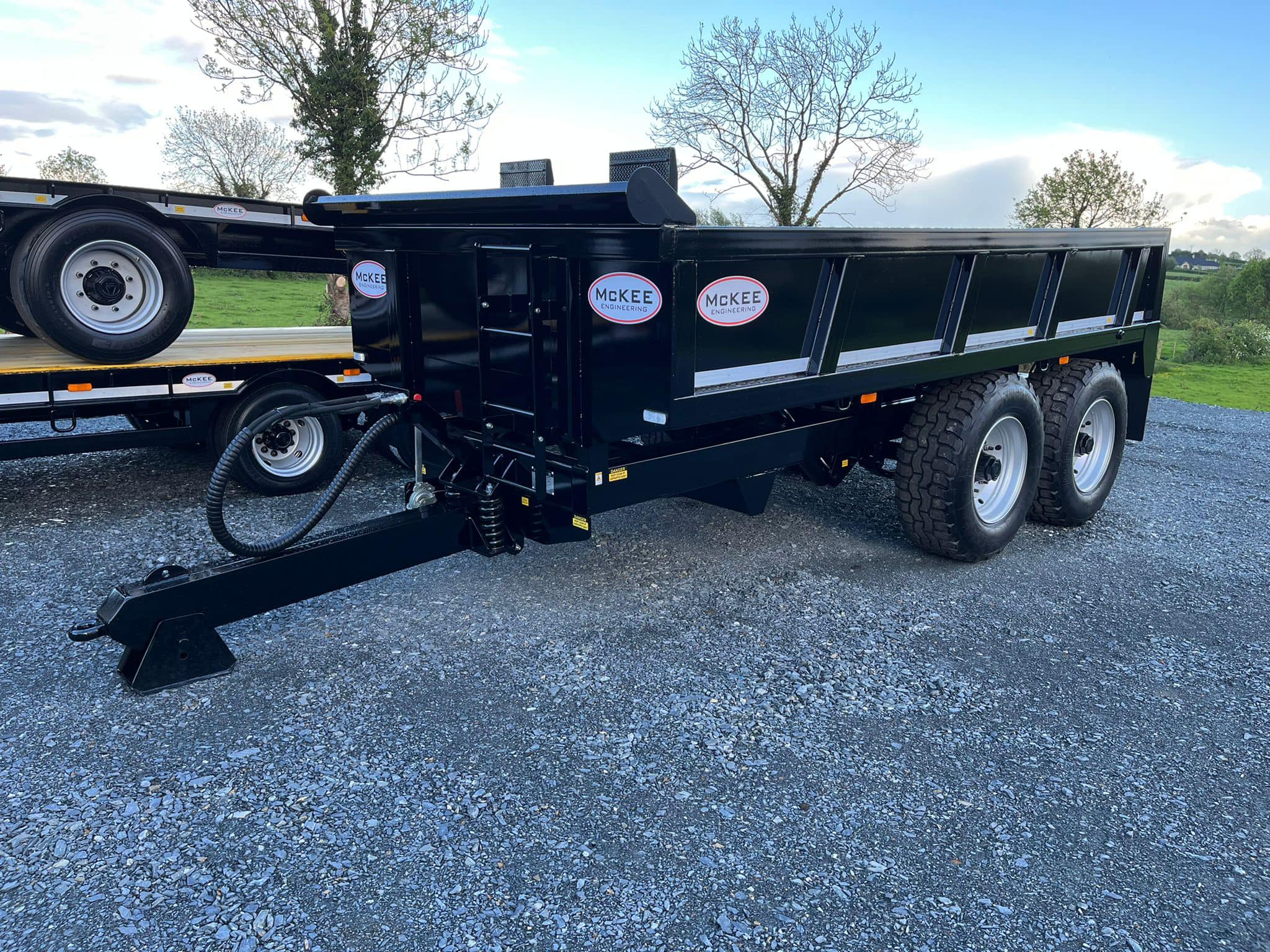 14 Ton Multipurpose Dump Trailer - McKee Engineering
